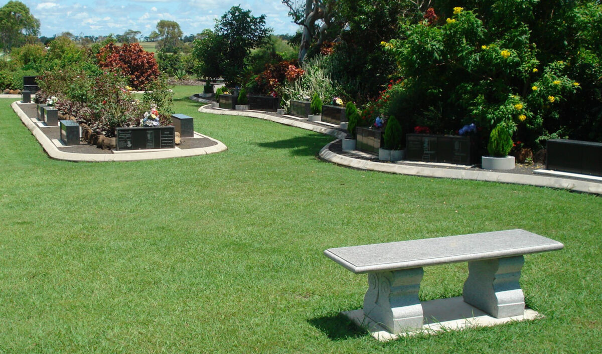 Home Page - Des Allen Funerals